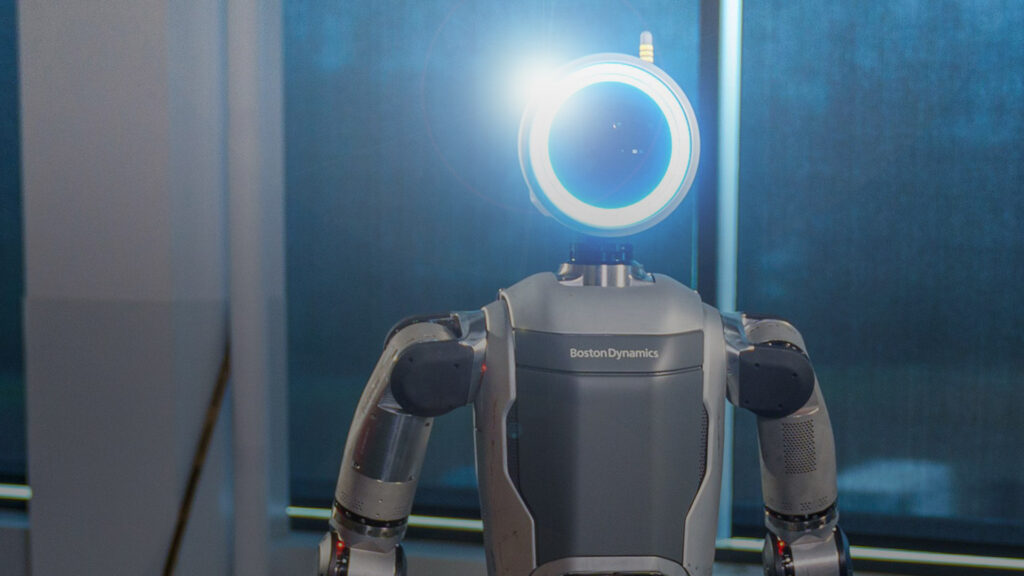 Boston Dynamics dévoile son nouveau robot Atlas et il est flippant ...